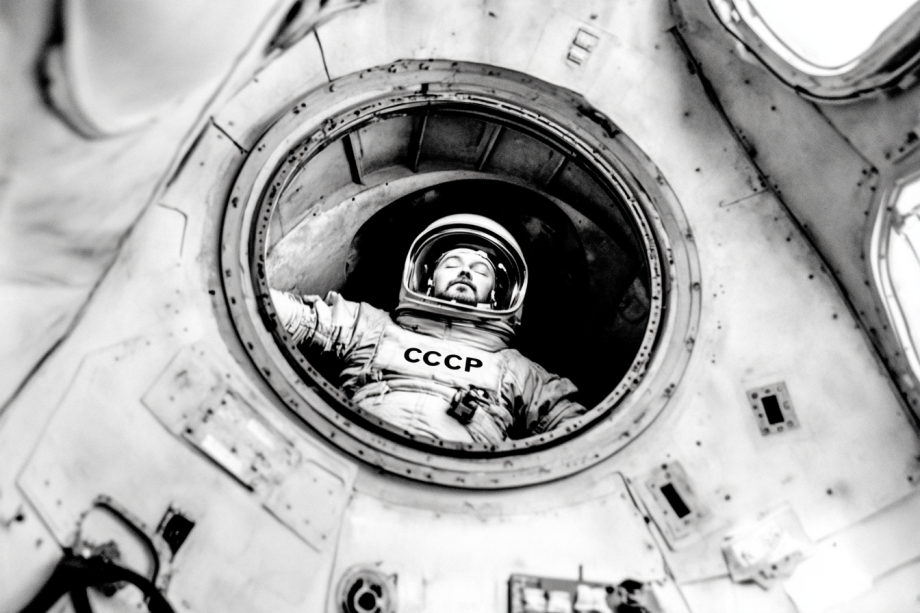 15 Incredible Feats of Space Exploration That Changed History - The ...