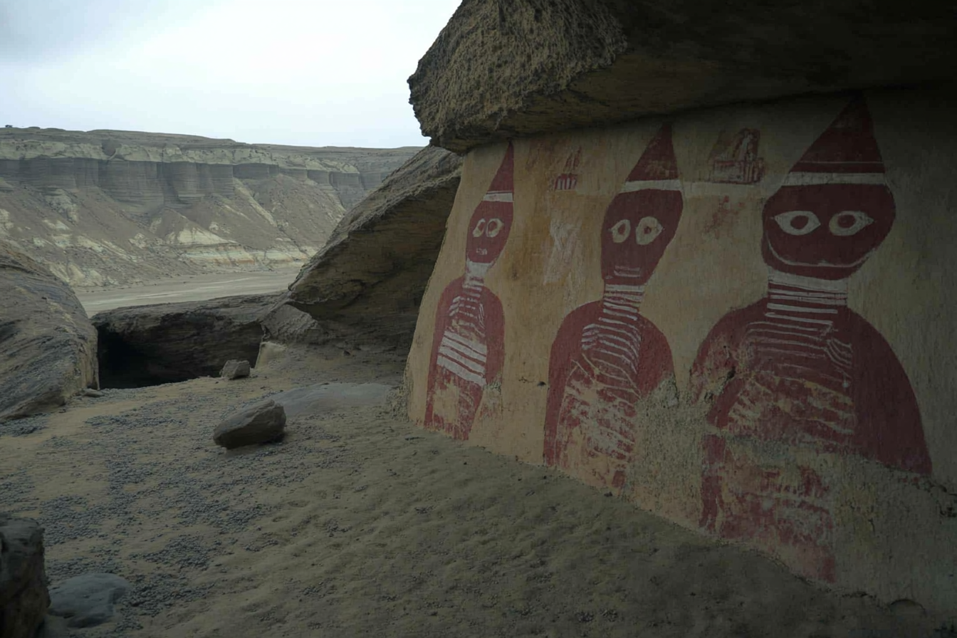 11 Mysterious Cave Paintings That Hint at Lost Civilizations - The Voyaging