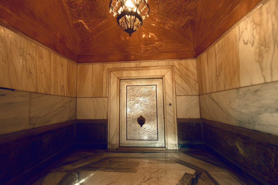 9 Hidden Doors Discovered in Famous Monuments - The Voyaging