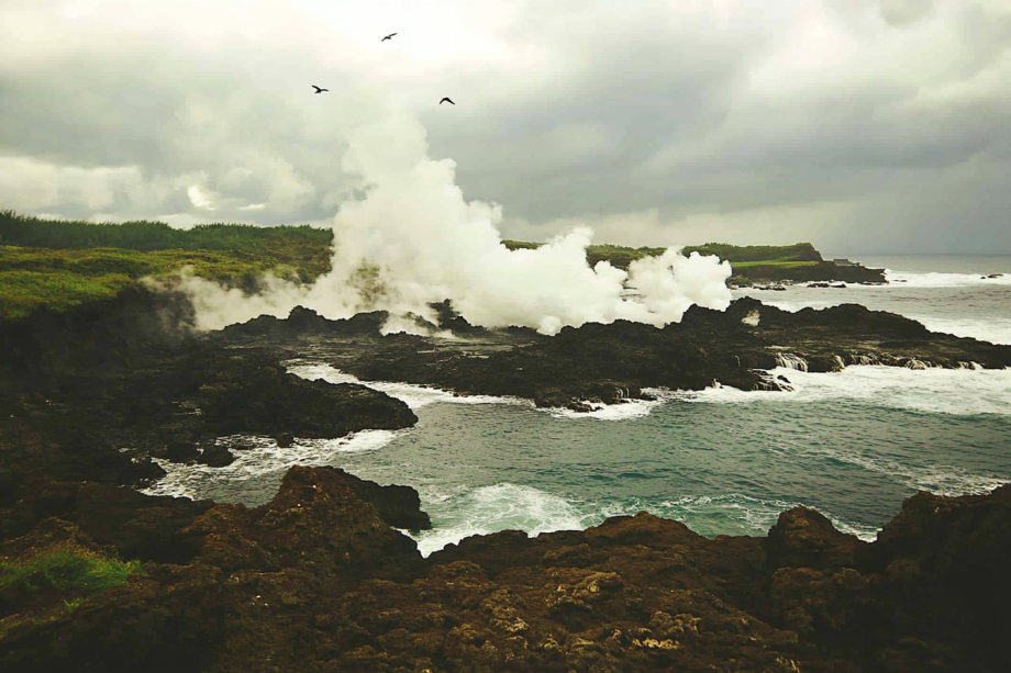 11 Unexpected Ways Earth Fights Back Against Human Influence - The Voyaging