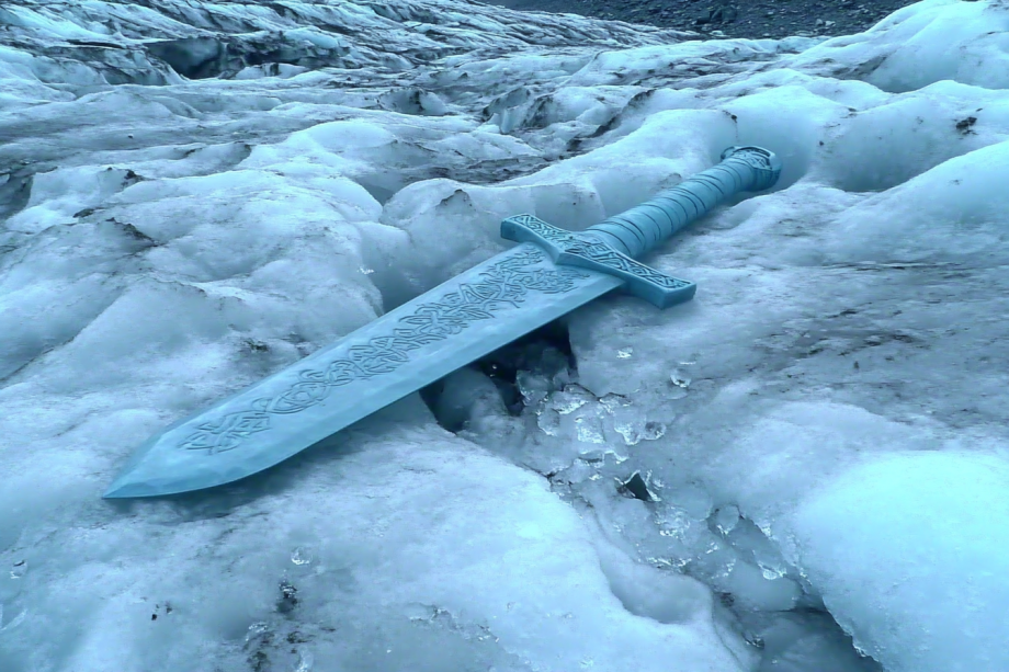 15 Weirdest Things Found Frozen in Ice - The Voyaging