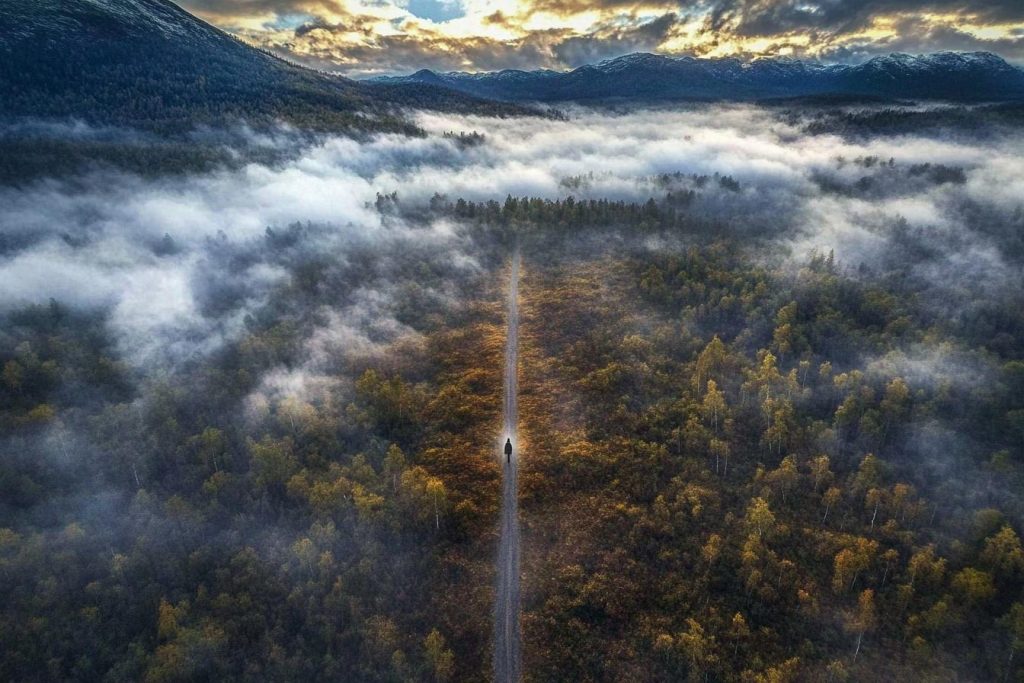 11 Forgotten Roads That Lead to the Middle of Nowhere - The Voyaging