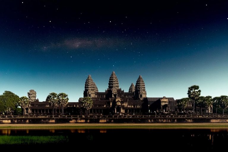 9 Mysterious Structures Built to Align With the Stars - The Voyaging